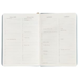 myAgenda Mini Day Planner 2023 Agenda (Runs through December 2023). 18 Months. Weekly View, Monthly View and Yearly. Back to School. Student Agenda (Chestnut)