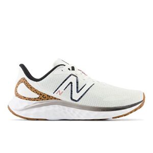 New Balance Women's Fresh Foam Arishi V4 Running Shoe, White/Tobacco, 8