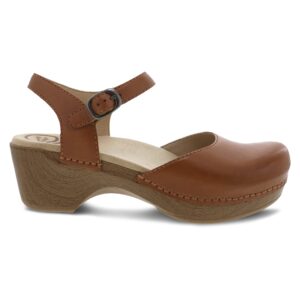 Dansko Sam Stylish Closed-Toe Sandal for Women - Lightweight with Added Arch Support - Durable PU Outsole for Long-Lasting Wear and Comfort Camel 11.5-12 M US