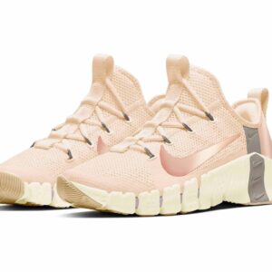 Nike Women's Running Free Metcon 3 Shoes Guava Ice/Metallic Red Bronze (us_Footwear_Size_System, Adult, Women, Numeric, Medium, Numeric_11)