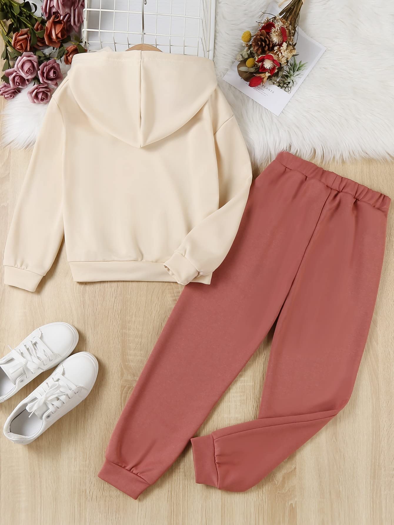 SOLY HUX Girl's Letter Print Drop Shoulder Hoodie Sweatshirt and Jogger Sweatpants 2 Piece Outfit Beige and Pink 10Y