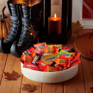 HERSHEY'S Assorted Flavored Miniatures, Halloween Candy Variety Bag, 38.46 oz (135 Piece)