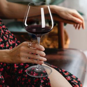 ACHEER 24 oz Crystal Red Wine Glasses Set of 6, Italian Style Hand Blown Burgundy Glasses, Long Stem, Large,Gift Box