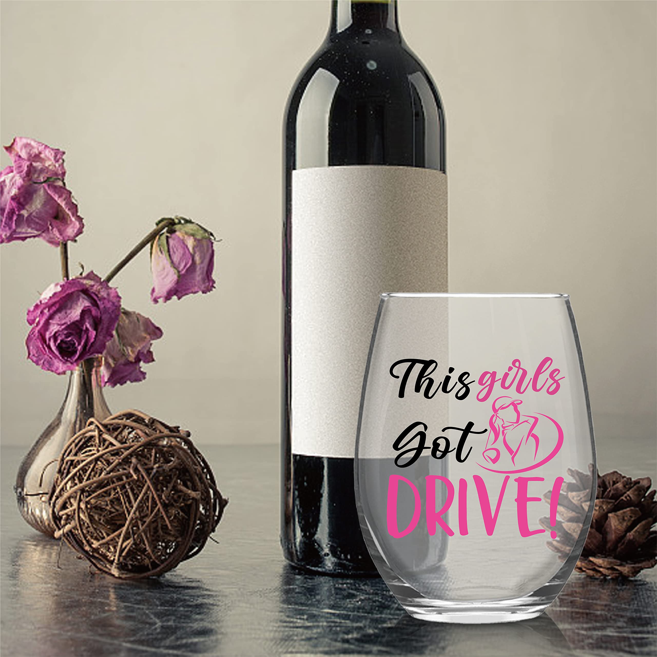 Pishovi This Girls Got Drive Wine Glass with Gift Box, Funny Stemless Glass, Golf Gifts for Women, Feminists, Christmas Anniversary Birthday Gifts for Mom Aunts Sisters Golf Lovers