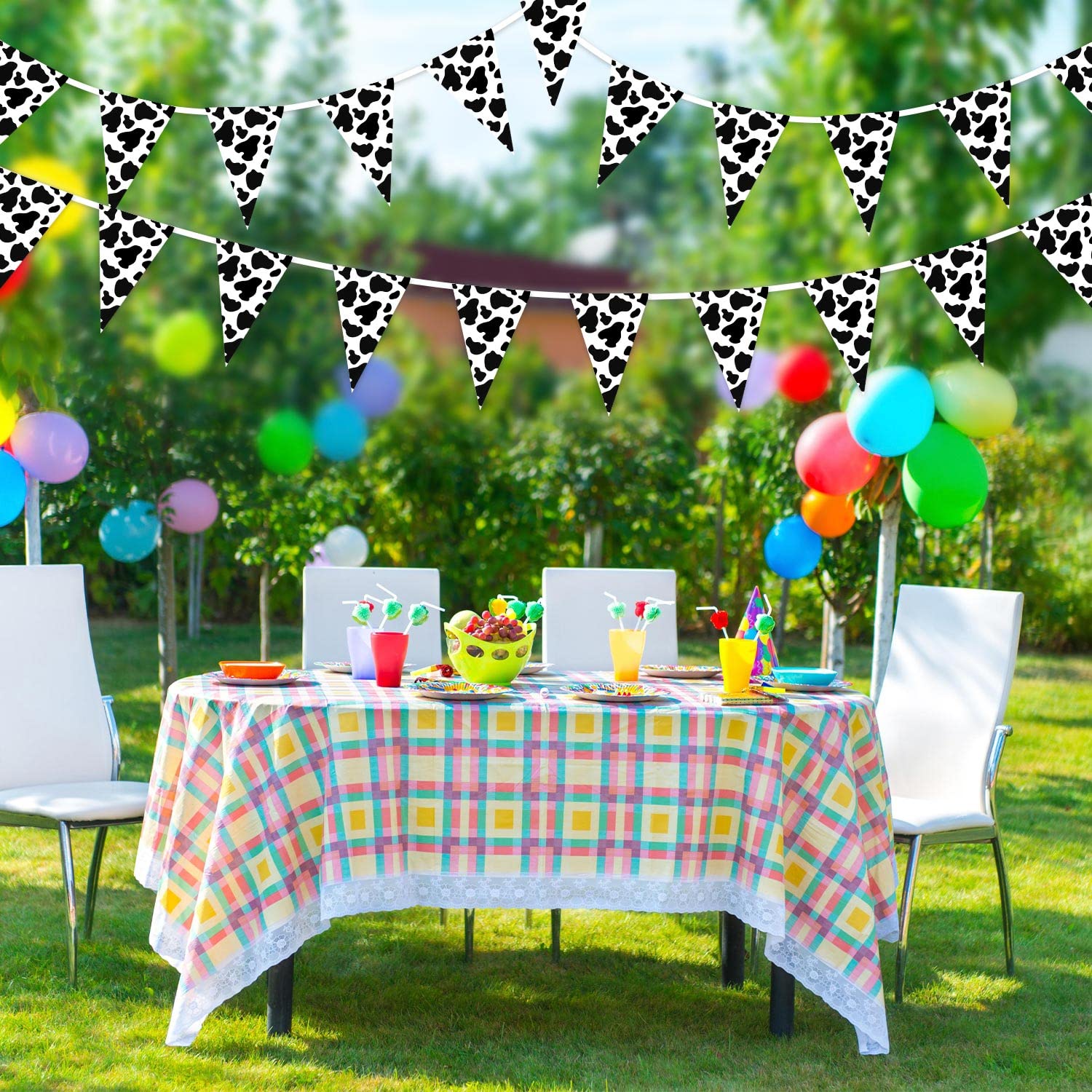 52.5 Ft Cow Print Pennant Bannars, Reusable Cow Pennant Bannar for Farm Theme Party, Uniquely Designed Cow Print Birthday Party Supplies, Cute Cow Pennant Flags for Party Decorations