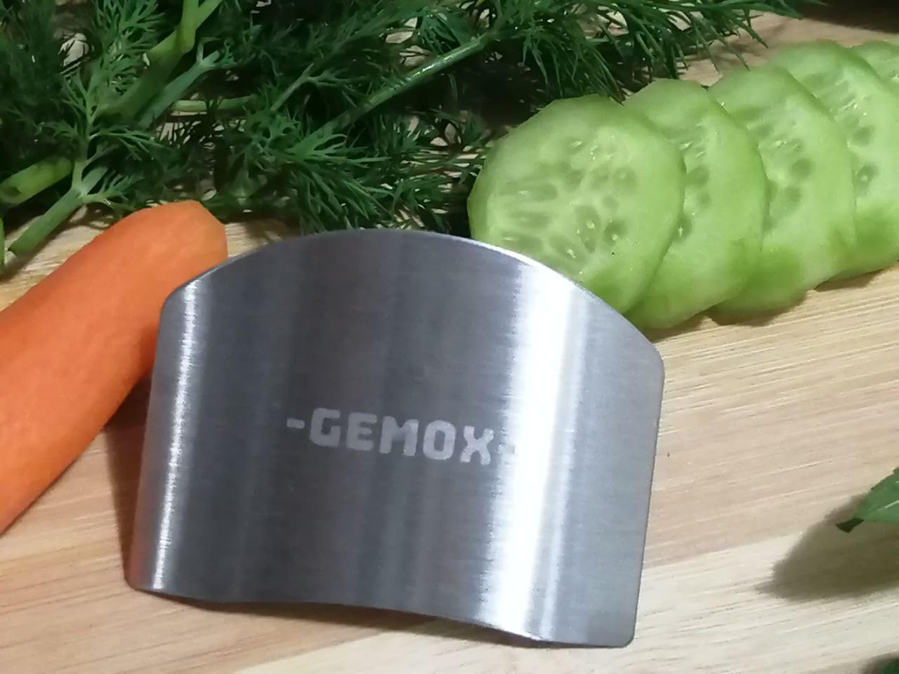 GEMOX Stainless Steel Finger Guard for Slicing - Cutting Protector to Avoid Accidents when Chopping and Kitchen Safe Chop Cut Tool