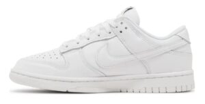 nike womens dunk low wmns triple whitewhitewhite sz8