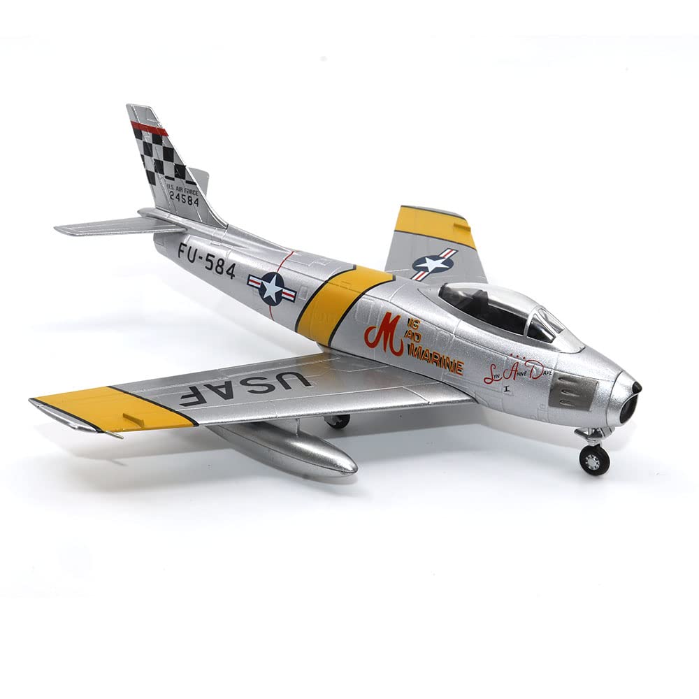 1:72 Scale North American F-86F Sabre - Militaria Diecast by Motorcity Classics