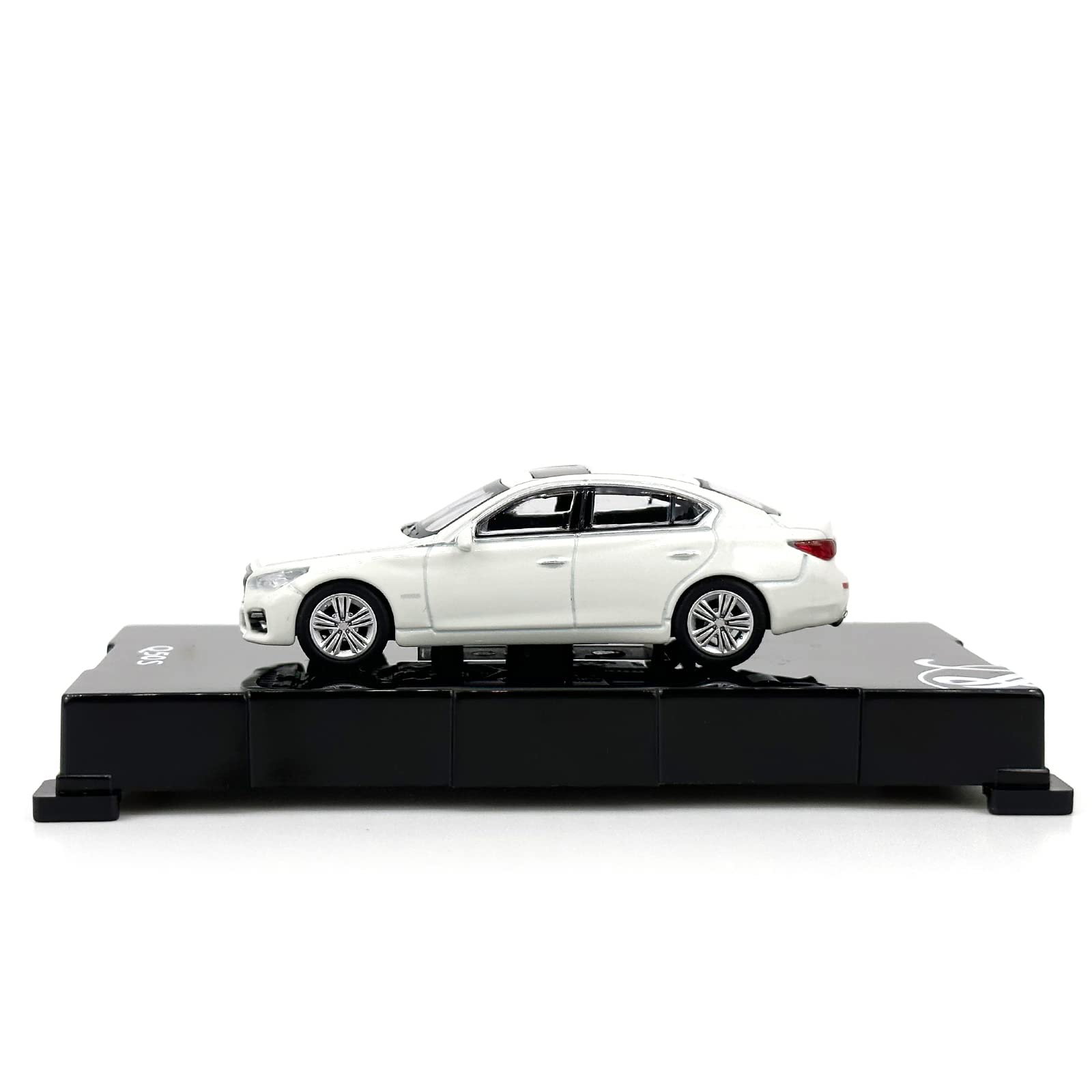 PAUDIMODEL Paudi Model 1/64 Scale Diecast Cars Infiniti Q50S for Adults Collection White