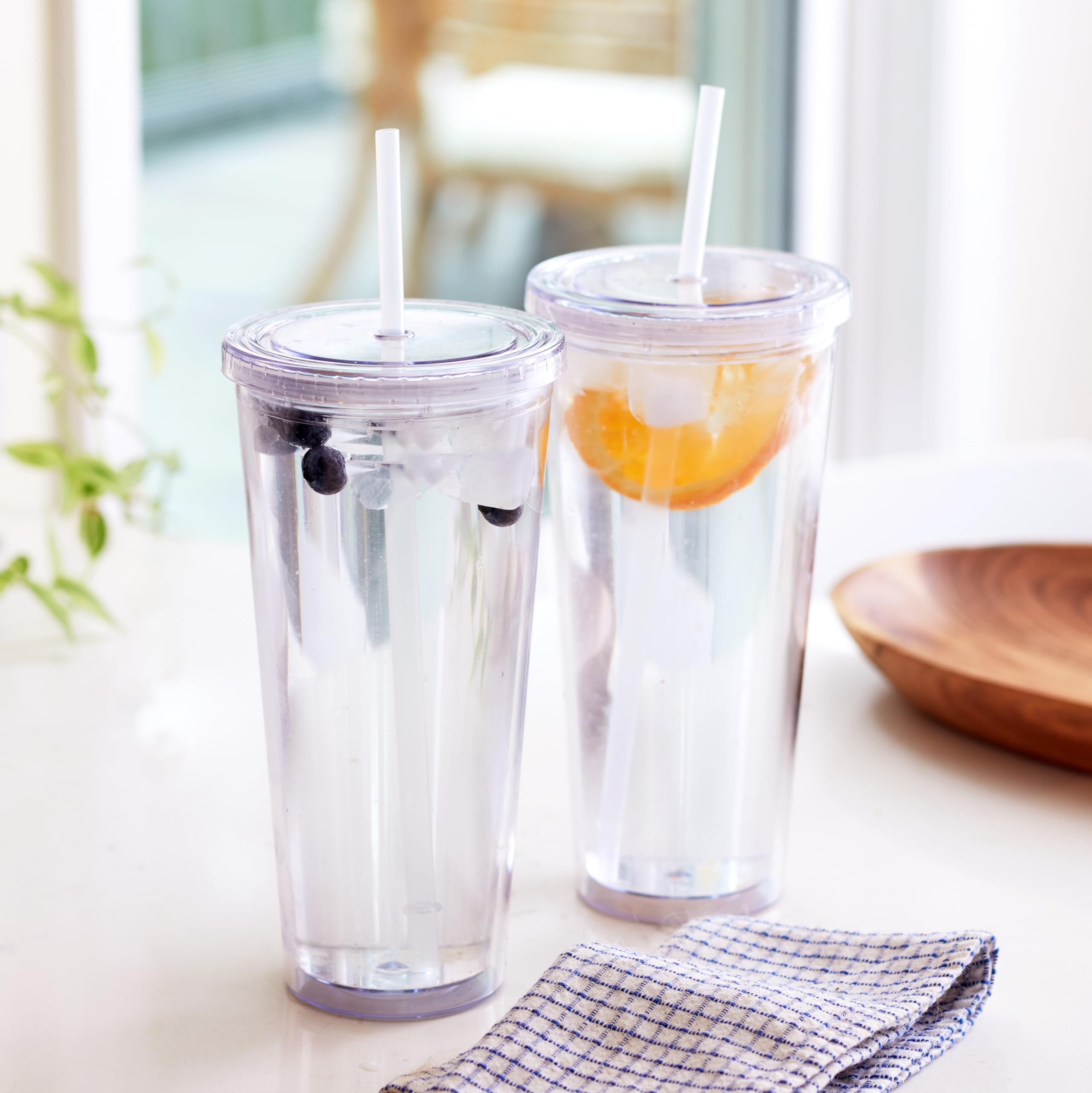 Zephyr Canyon 32oz Double Wall Plastic Tumblers with Lids and Straws | Extra Large Classic Travel Tumbler | 2 Pack Set of 2 | Clear Reusable Cups with Straws | BPA Free