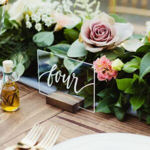 5x7 Inch Clear Acrylic Sign with Wood Base-10 Pack Blank Clear Acrylic Sheets with Wood Stand, DIY Acrylic Sign Blank for Table Signs Wedding Table Numbers (Clear, 5x7 Inch)