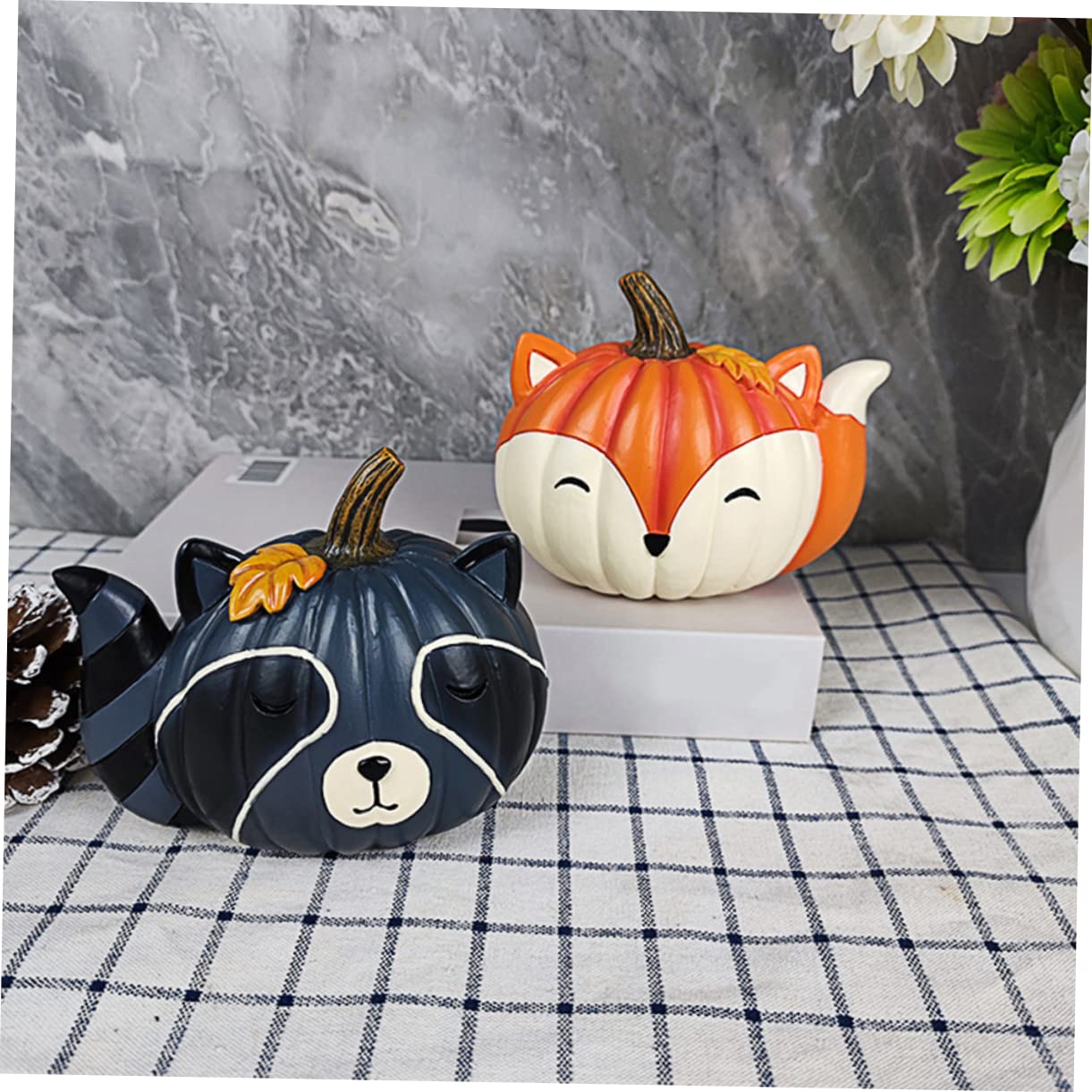 CAXUSD Pumpkin Raccoon Ornament Dinning Table Decor Home Decoration Home Decorations Pumpkin Statue Animal Statue Fake Halloween Pumpkins Pumpkin Raccoon Figurine Pumpkin Raccoon Statue