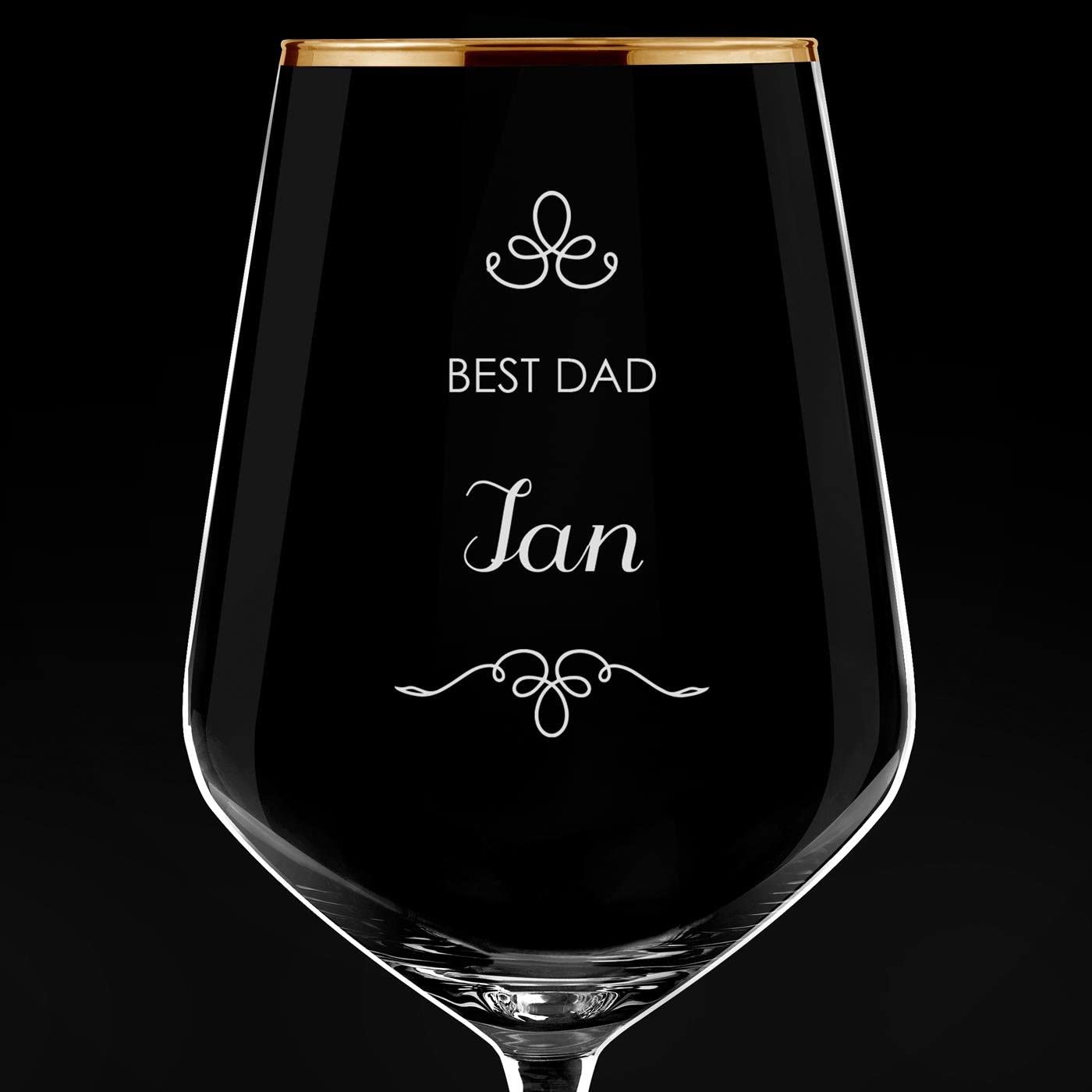 Maverton Set of 2 Personalized Gold Rimmed Wine Glasses - Pair of Glasses for Wedding - For Wine Connoisseurs - Perfect for Couples - Engraved Glasses with Gold Band for pairs - PARENTS