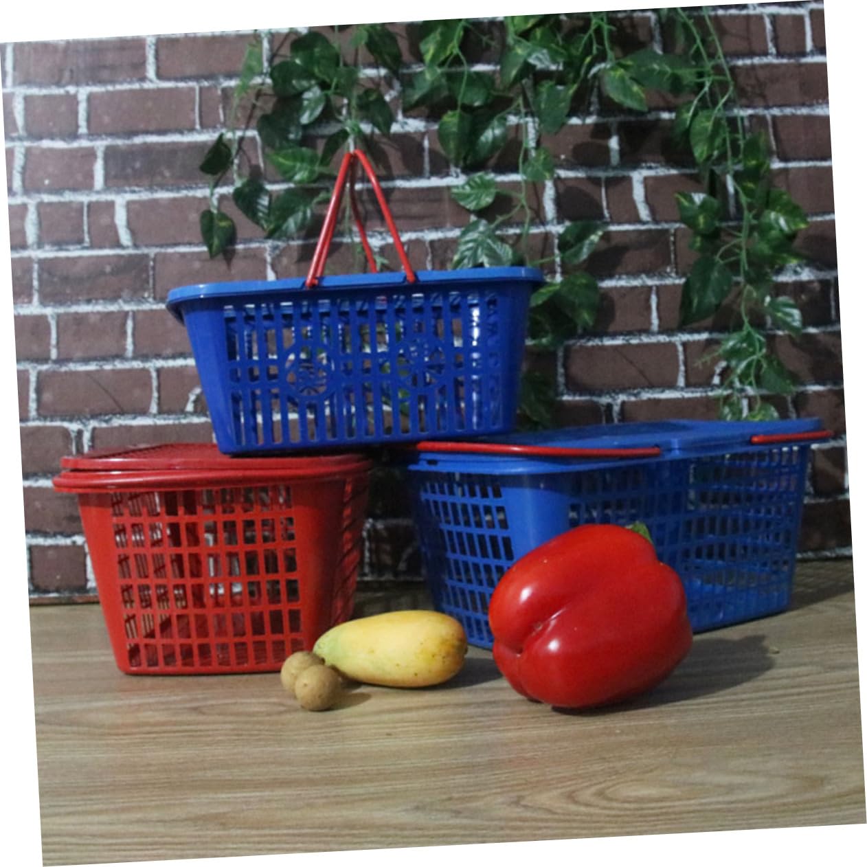 Homoyoyo 20pcs Fruit Picking Basket Kid Snack Container Basket for Snacks Strawberry Baskets Play Shopping Basket Kids Grocery Basket Fruit Basket with Handle Reusable Orange Container Red