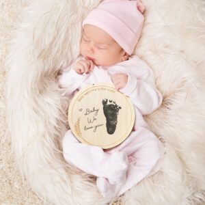 ZIEYOMI Baby Announcement Sign, Hello World Newborn Sign, Wooden Baby Name Sign for Nursery, Birth Announcement Sign for Hospital, Welcome Baby Sign Announcement Board for Photo Prop Baby Shower