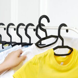 Plastic Hangers,Adult Hangers for Closet,20 Pack Balck Lightweight Hangers for Dorm,Non-Slip Coat Hangers for Shirts,Coats,Pants,Dress,Skirts,Room Essentials and Basics