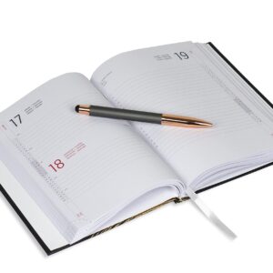 Daily Organiser Diary 2025 cm, 15 x 21 cm, Closed January-December 2024, Hardcover