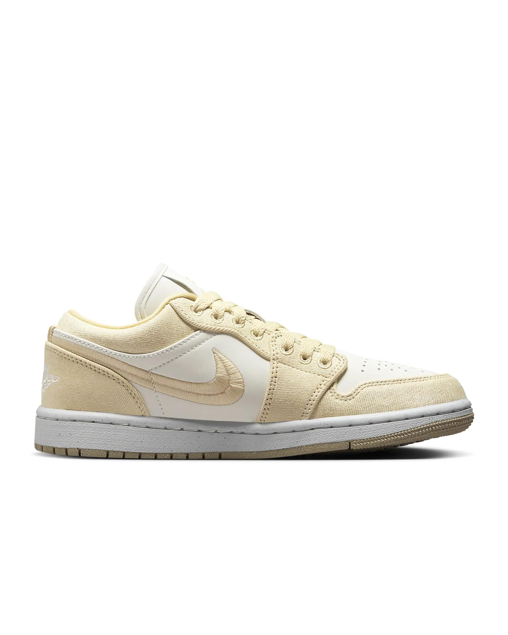 Jordan Women's Air 1 Low SE Team Gold/Sail (FN3722 701) - 6