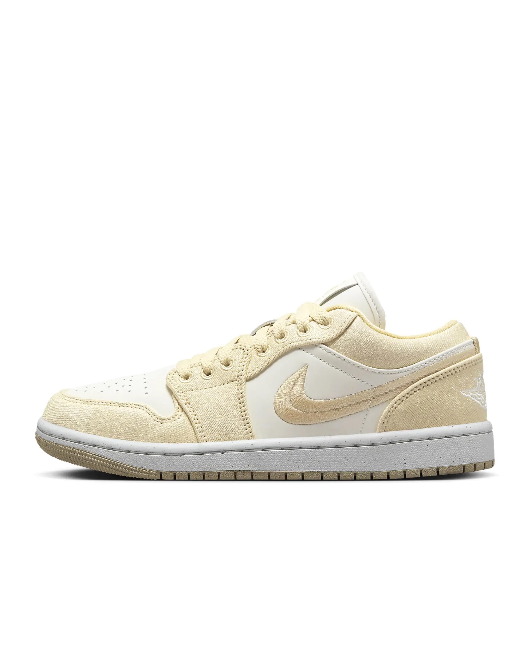 Jordan Women's Air 1 Low SE Team Gold/Sail (FN3722 701) - 9.5