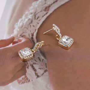 Sttiafay Vintage Crystal Square Drop Earrings Gold Cz Square Stud Earrings Rhinestone Square Dangle Earrings Geometry Cz Earrings Jewelry for Women and Girls