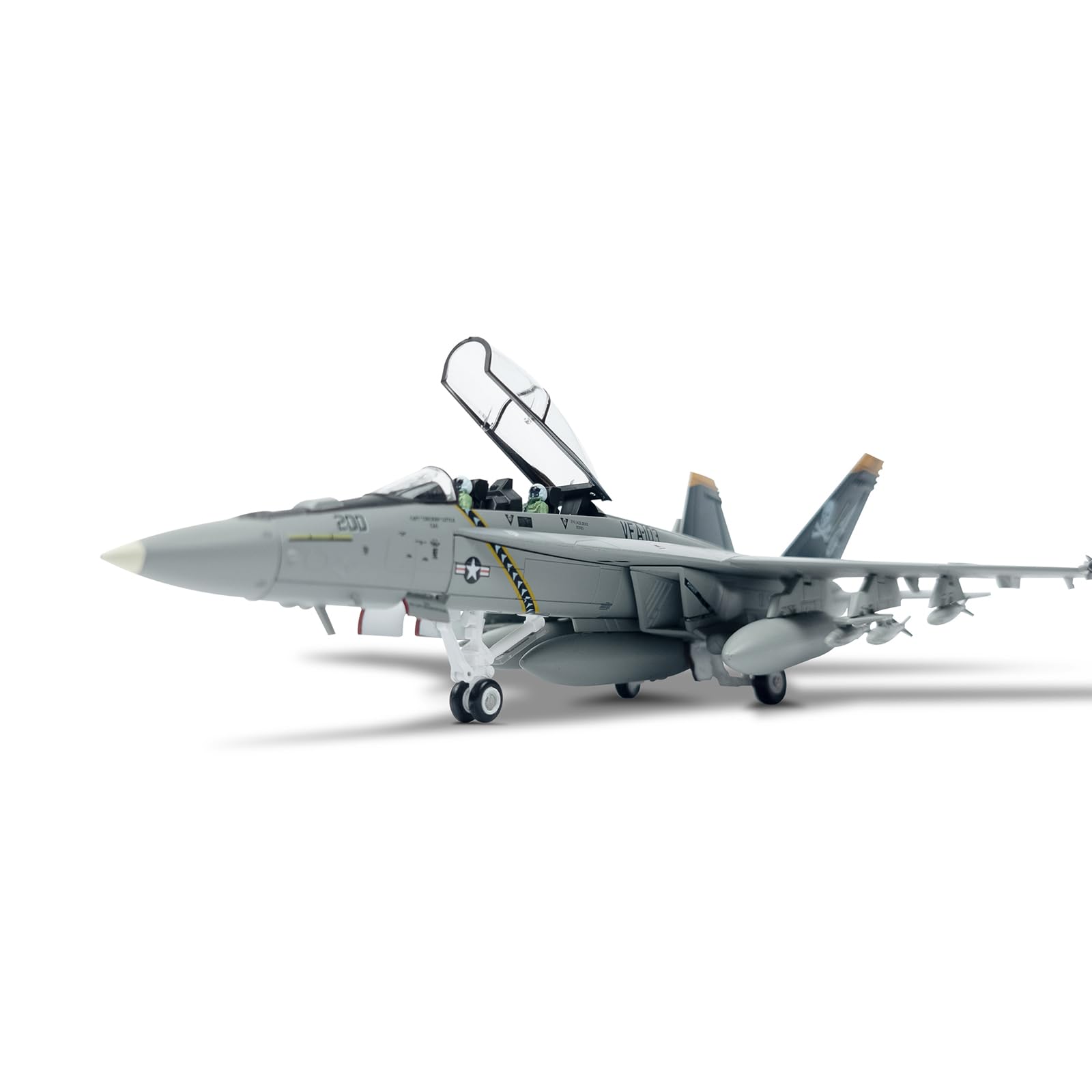 NUOTIE F/A-18F Super Hornet 1/72 Metal Airplane Model Kits with Stand VFA-103 Jolly Rogers Diecast Alloy Attack Jet Replica PreBuild Military Aircraft Collection for Display or Gift