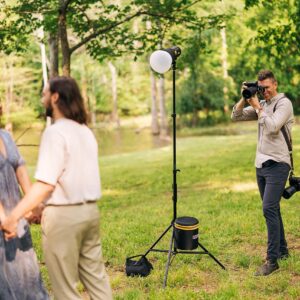 MagMod Starter Strobe Kit XL, Collapsible & Durable Universal Strobe Reflector System