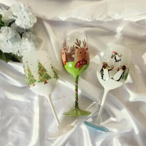 Christmas Theme Wine Glasses Crystal Glass Hand Painted Wine Glasses Champagne Glasses Christmas Gift - Set of 2 (Christmas Reindeer)