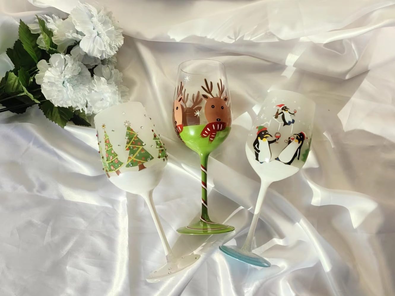 Christmas Theme Wine Glasses Crystal Glass Hand Painted Wine Glasses Champagne Glasses Christmas Gift - Set of 2 (Christmas Reindeer)