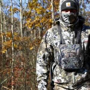 UIIHUNT Binocular Harness Chest Pack - Lightweight Bino Harness with Rangefinder Pouch - Durable Binocular Chest Packs for Hunting & More (Camo)