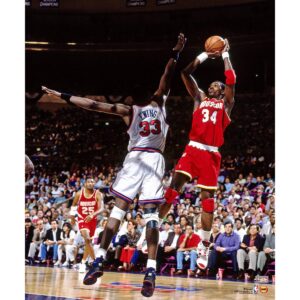 hakeem olajuwon v. patrick ewing houston rockets 8" x 10" basketball legends photo