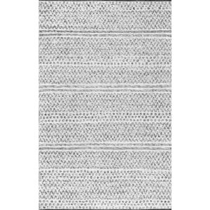 nuLOOM Natosha Indoor/Outdoor Chevron Striped Accent Rug, 2x3, Silver