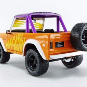 Jada 1:24 Diecast 1973 Ford Bronco with Macho Man Figure