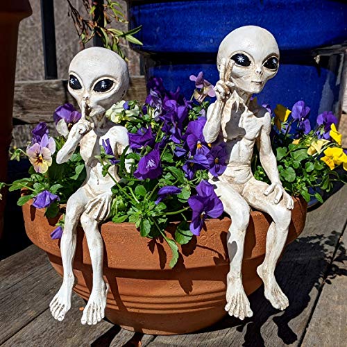 John Bernard & Company Alien Invasion Shelf Sitters 'Peace & Quiet' 10” H UFO Garden Alien Statues Figurine Set Funny Home and Garden Décor – Antique White