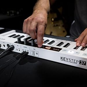 Arturia KeyStep 37 Controller & Sequencer USB/MIDI/CV Keyboard Controller