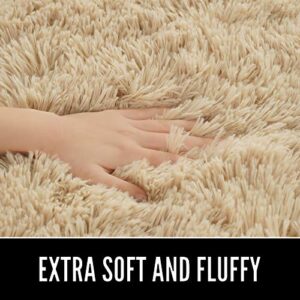 LOCHAS Fluffy Beige Bedroom Rug 2.6 x 5.3 Feet, Shaggy Area Rugs for Bedroom Bedside Girls Kids Room, Soft Oval Throw Rugs Carpets for Living Room Home Decor