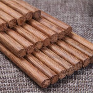 10 Pairs Japanese Chopsticks, Reusable Natural Wooden Chopsticks, 9.8'' Cherry Wood Chopsticks Chinese Tableware Set for Home Kitchen Resturant