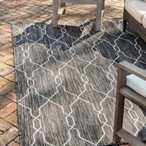 Unique Loom Outdoor Trellis Collection Area Rug - Links Trellis (5' 3" x 8' Rectangle, Charcoal/ Gray)