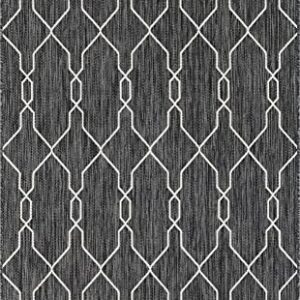 Unique Loom Outdoor Trellis Collection Area Rug - Links Trellis (5' 3" x 8' Rectangle, Charcoal/ Gray)