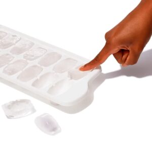 OXO Good Grips Ice Cube Tray