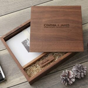 32GB Wood USB 2.0 Flash Drive with Custom Logo Laser Engrave Wooden USB Memory Stick Thumb Drivers with Album Box for Wedding/Photography/Parents