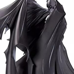 DC Collectibles - Batman Black and White by McFarlane Version 2 Deluxe Statue