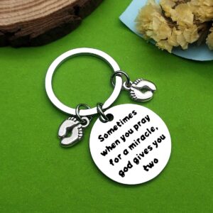 Mom to Be Gift Keychain Pregnancy Announcement Gift Twin Mom Gift New Mom Gift Twin Mom Jewelry First Time Mom Gift Pregnant Mom Jewelry Baby Announcement Gifts