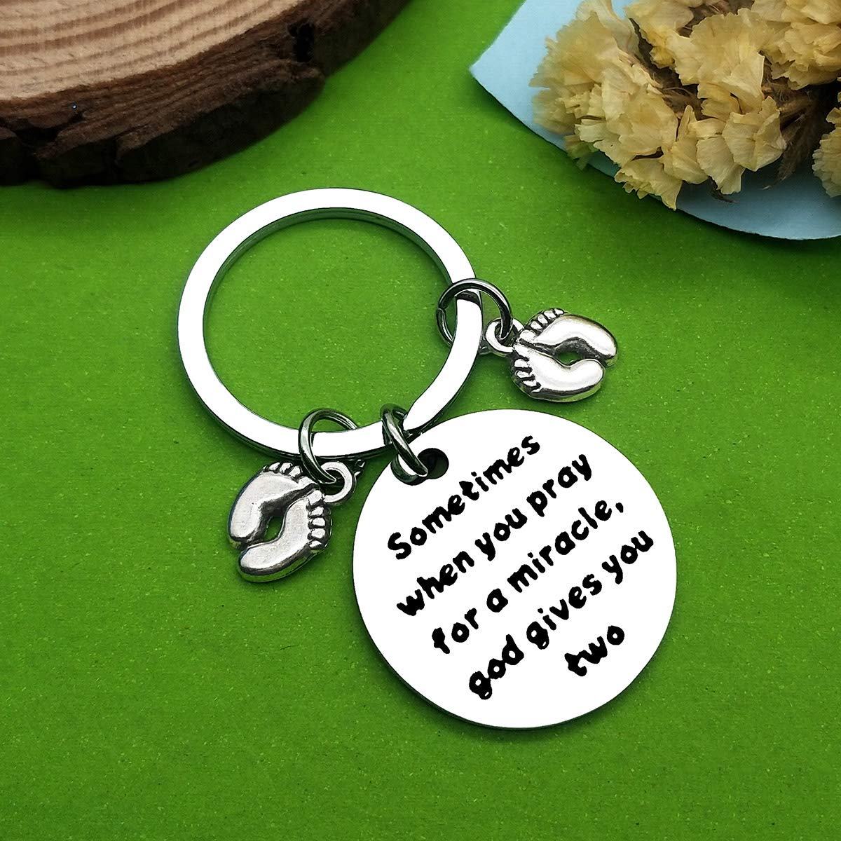 Mom to Be Gift Keychain Pregnancy Announcement Gift Twin Mom Gift New Mom Gift Twin Mom Jewelry First Time Mom Gift Pregnant Mom Jewelry Baby Announcement Gifts