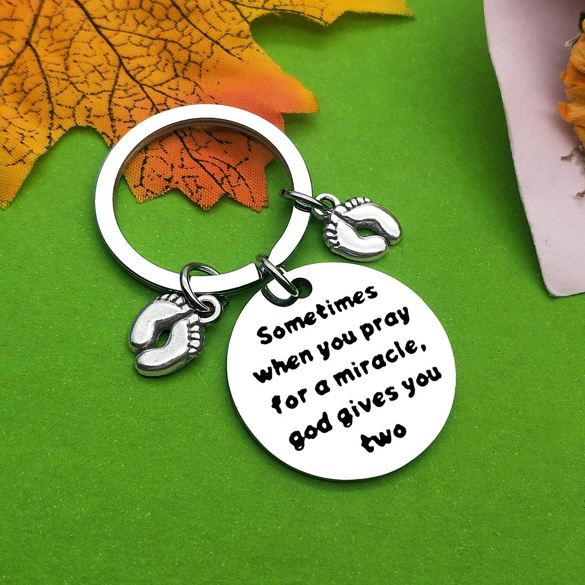 Mom to Be Gift Keychain Pregnancy Announcement Gift Twin Mom Gift New Mom Gift Twin Mom Jewelry First Time Mom Gift Pregnant Mom Jewelry Baby Announcement Gifts