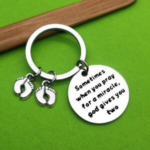 Mom to Be Gift Keychain Pregnancy Announcement Gift Twin Mom Gift New Mom Gift Twin Mom Jewelry First Time Mom Gift Pregnant Mom Jewelry Baby Announcement Gifts