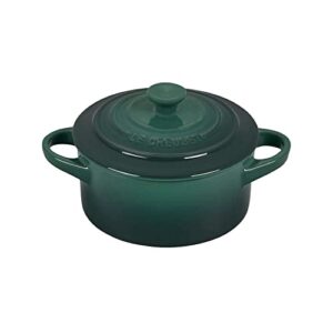 le creuset stoneware mini round cocotte, 8 oz., artichaut