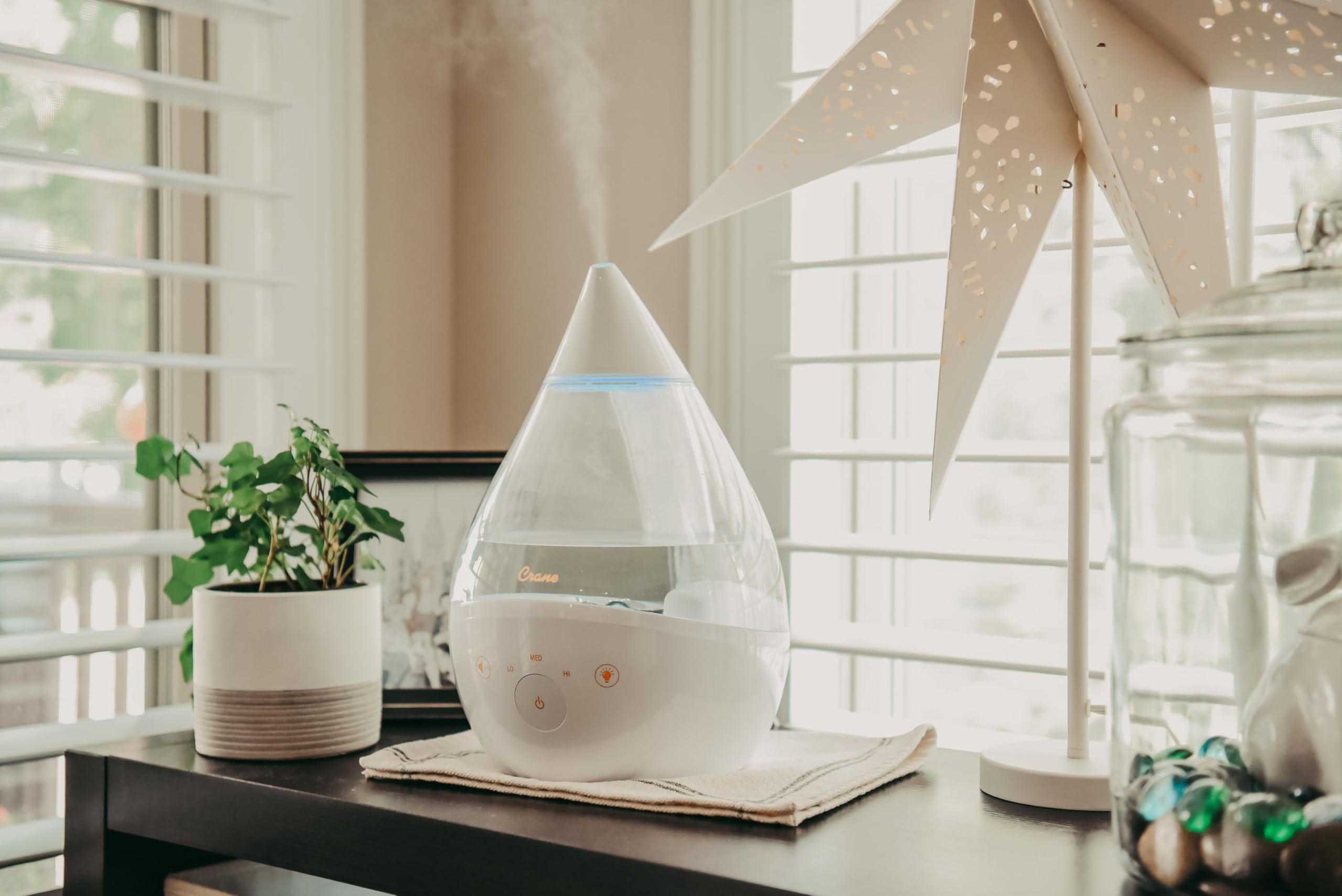 Crane Ultrasonic Humidifiers for Bedroom and Office, 1 Gallon 4-in-1 Cool Mist Air Humidifier for Large Room and Home, Humidifier Filters Optional, Clear & White