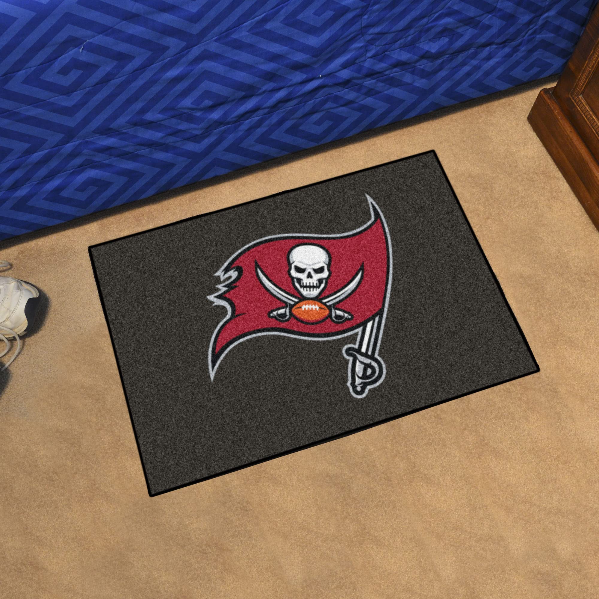 FANMATS 28819 Tampa Bay Buccaneers Starter Mat Accent Rug - 19in. x 30in. | Sports Fan Home Decor Rug and Tailgating Mat - Buccaneers Primary Logo