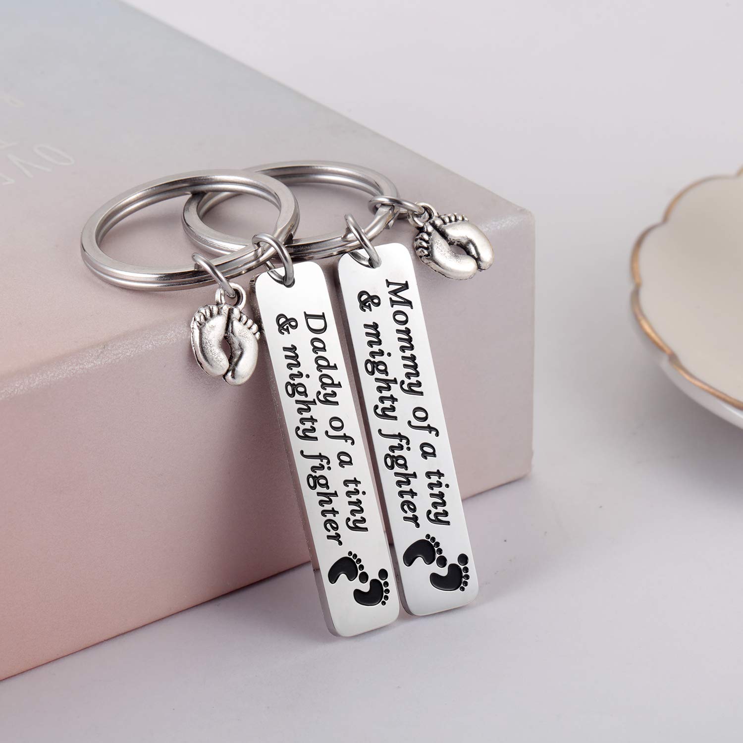 Ralukiia NICU Dad Mom Preemie Baby Gift - Mommy/Daddy of A Tiny Mighty Fighter Keychain Support NICU Parents Care Basket Neonatal Intensive Care Unit Gift