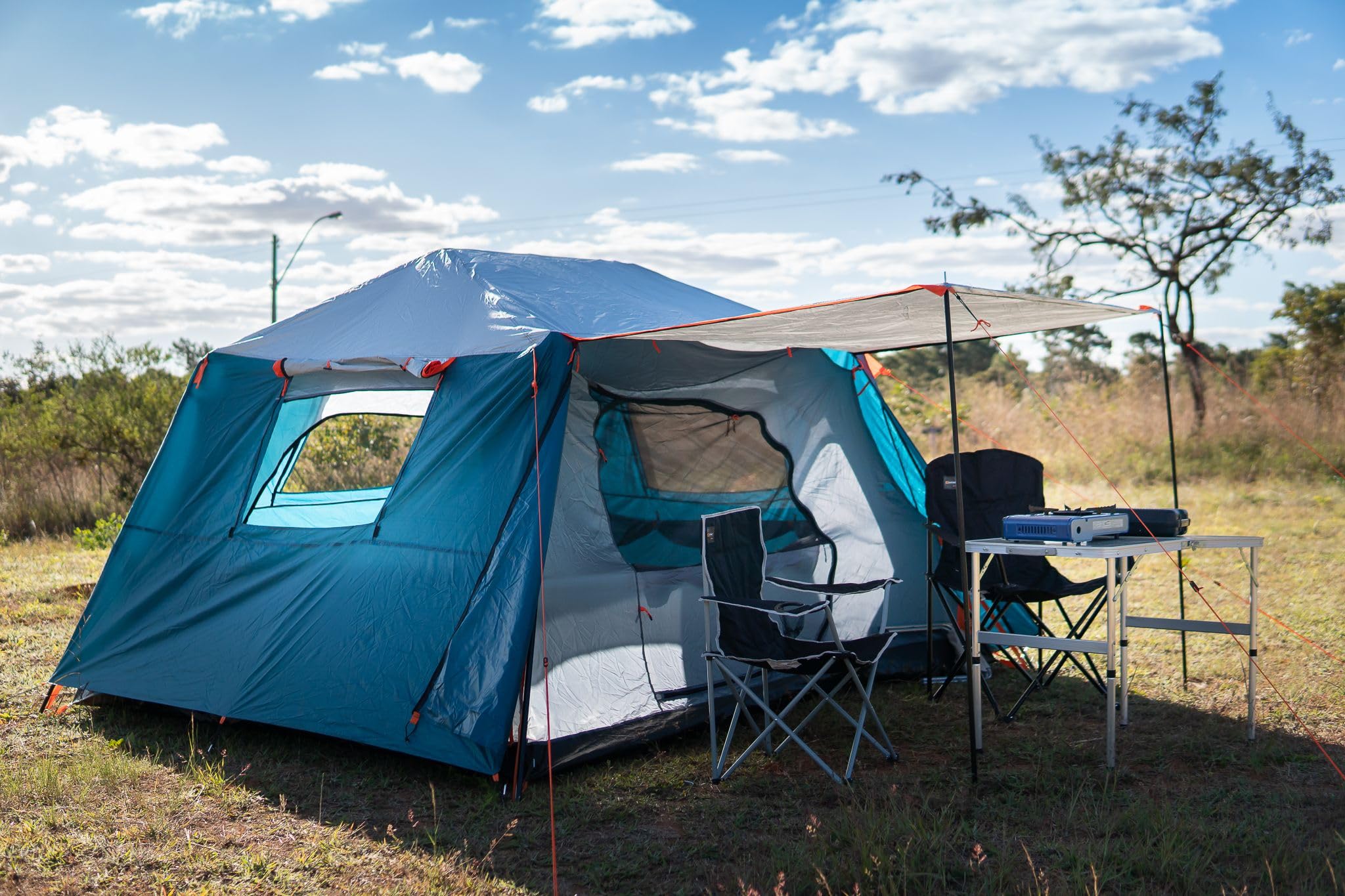 NTK Flash 8 Sleeps up to 8 Person 13.1 by 8.9 FT Outdoor Instant Cabin Family Camping Tent 100% Waterproof 2500mm